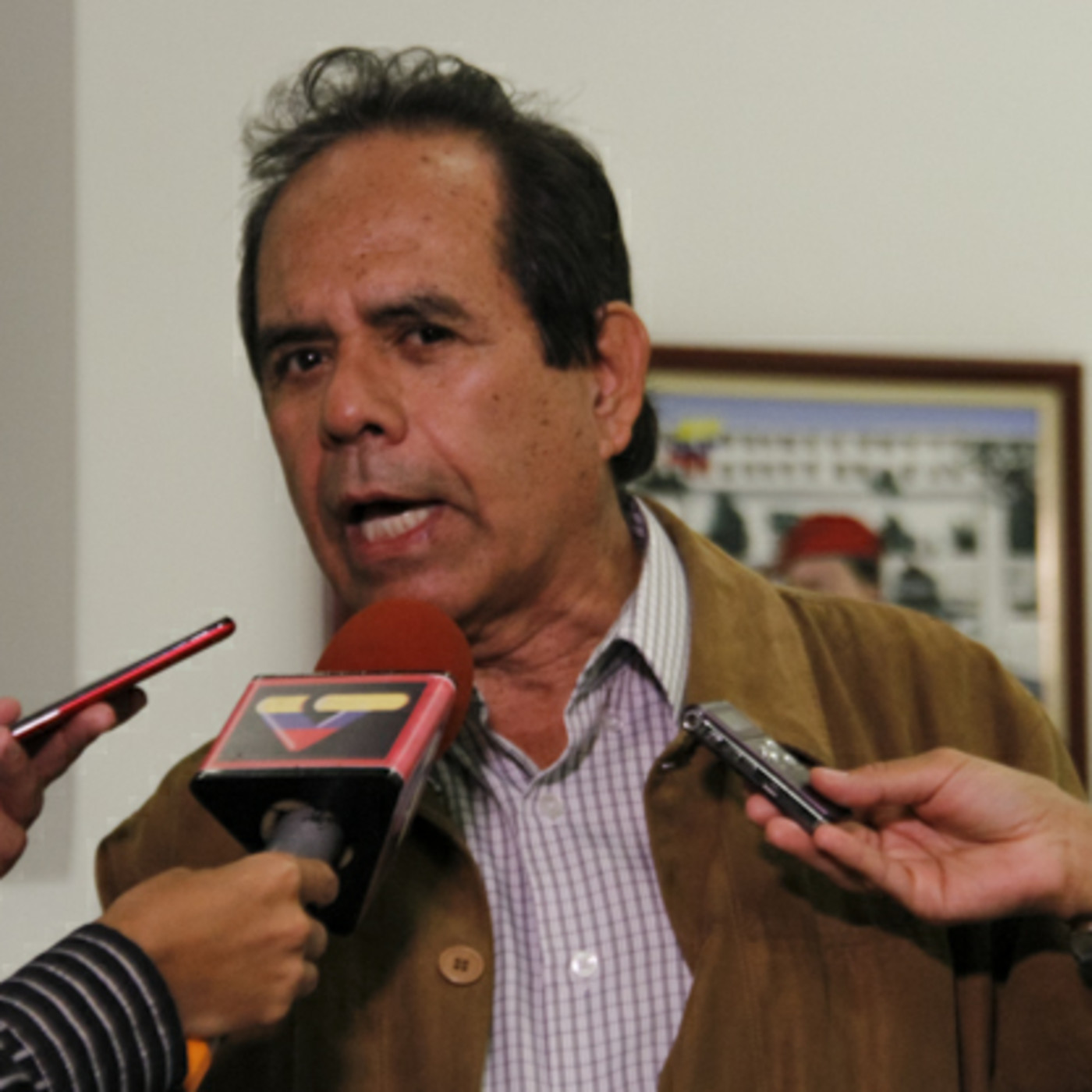 Entrevista a Manuel Carrero, coloquio Bastante Historia Hay Aquí en ...